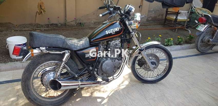 Suzuki GN 250 for Sale in Lahore Used Bikes