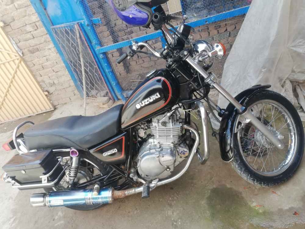 Suzuki GN 250 for Sale in Peshawar Used Bikes